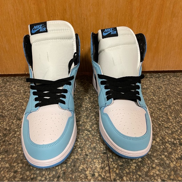 Nike | Shoes | Air Jordan Retro High Og University Blue Defect On Toe ...